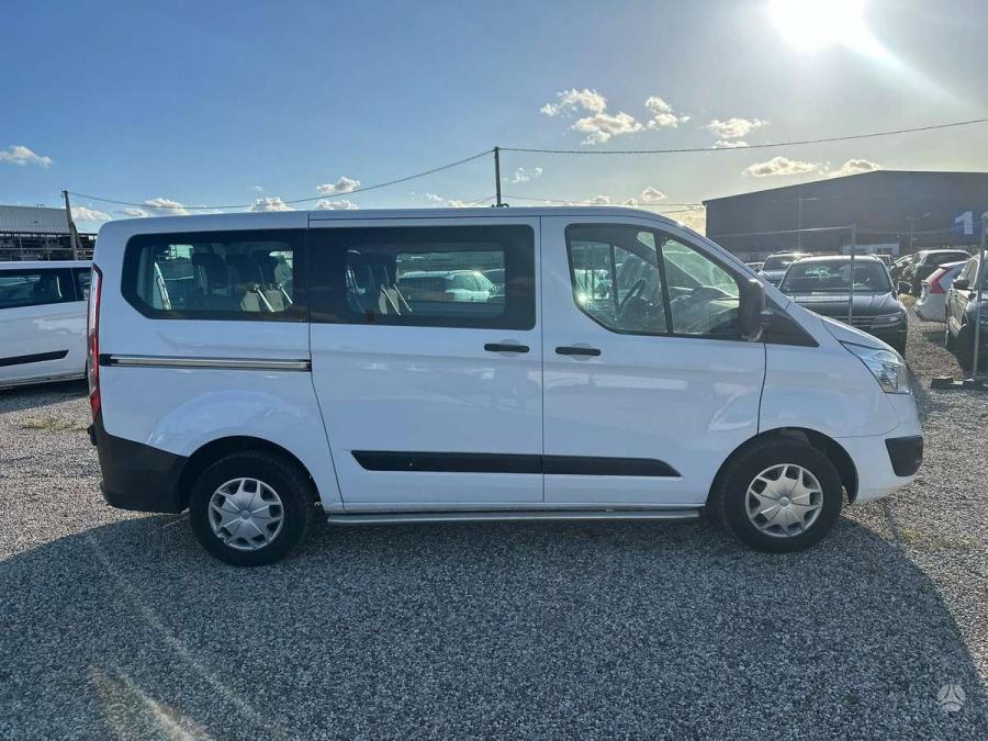 Balts Ford Transit Custom 2017 Kauņa, ar dzinēja tilpumu 2.00 L un nobraukumu 360 tūkst. km par 8350 €, foto 9 vietnē AUTOMOTO.COM.LV
