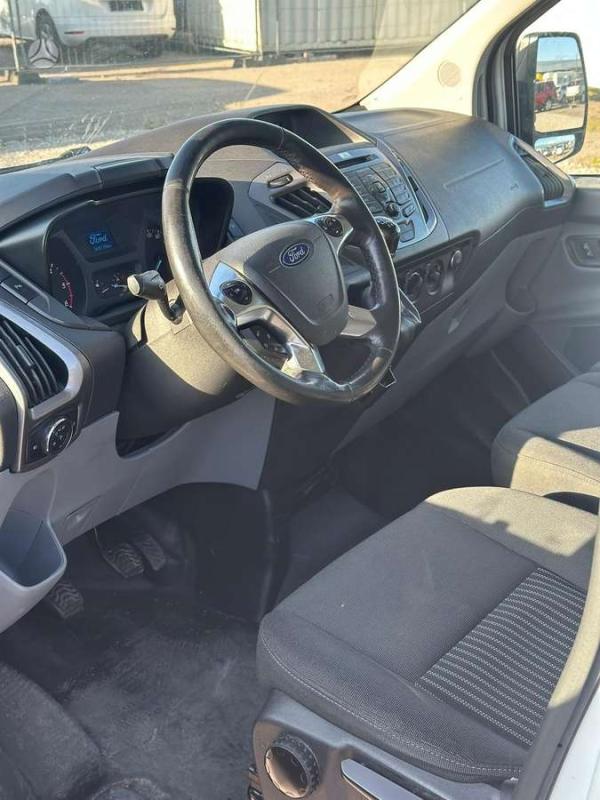 Ford Transit Custom 2017 Kauņa vietnē Balts Ford Transit Custom 2017 Kauņa, ar dzinēja tilpumu 2.00 L un nobraukumu 360 tūkst. km par 8350 €, foto 10 vietnē AUTOMOTO.COM.LV