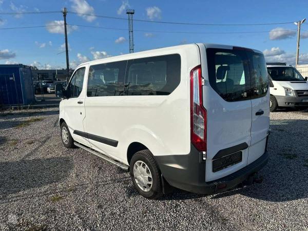 Ford Transit Custom 2017 Kauņa vietnē Balts Ford Transit Custom 2017 Kauņa, ar dzinēja tilpumu 2.00 L un nobraukumu 360 tūkst. km par 8350 €, foto 11 vietnē AUTOMOTO.COM.LV