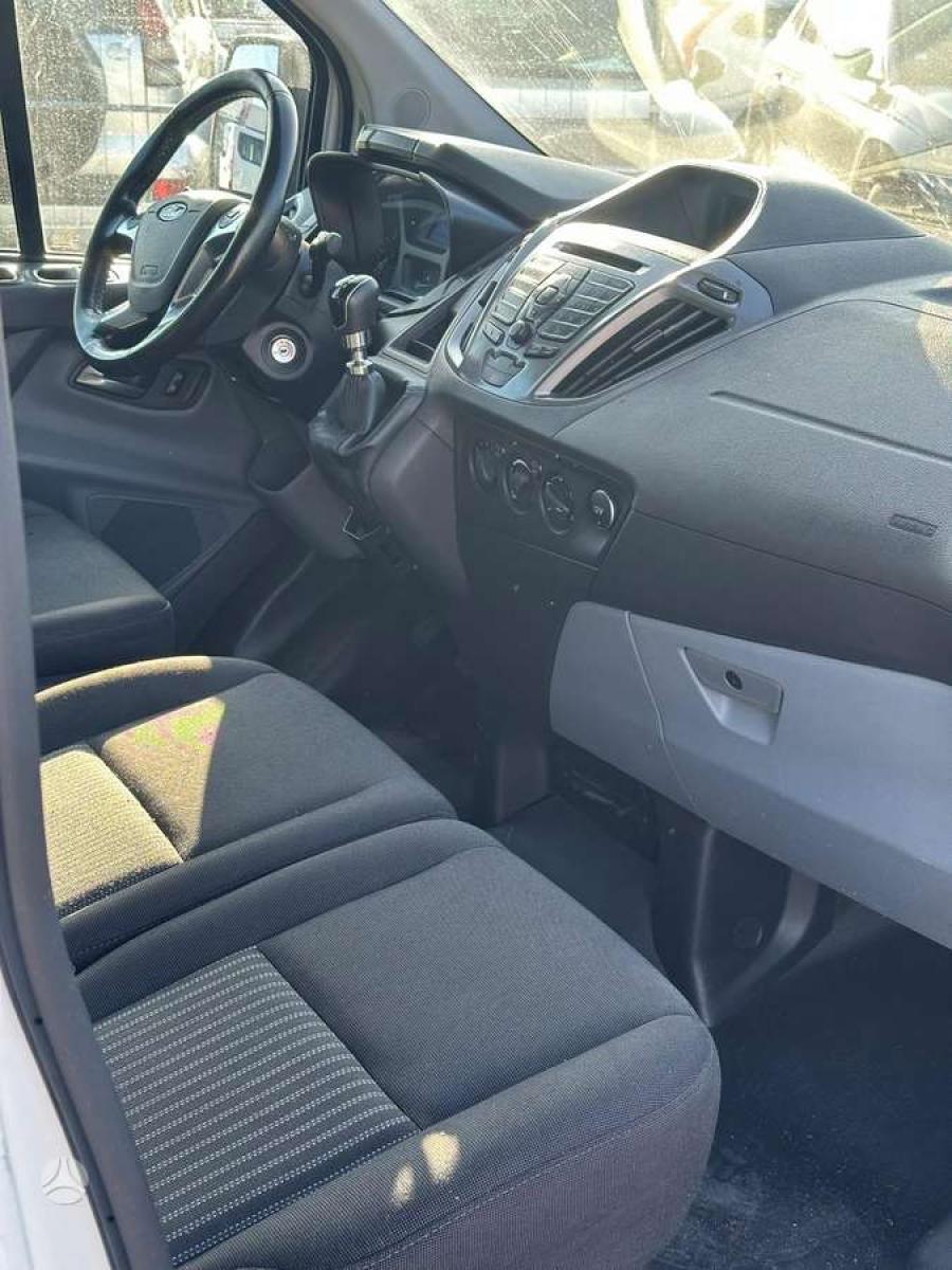 Balts Ford Transit Custom 2017 Kauņa, ar dzinēja tilpumu 2.00 L un nobraukumu 360 tūkst. km par 8350 €, foto 14 vietnē AUTOMOTO.COM.LV