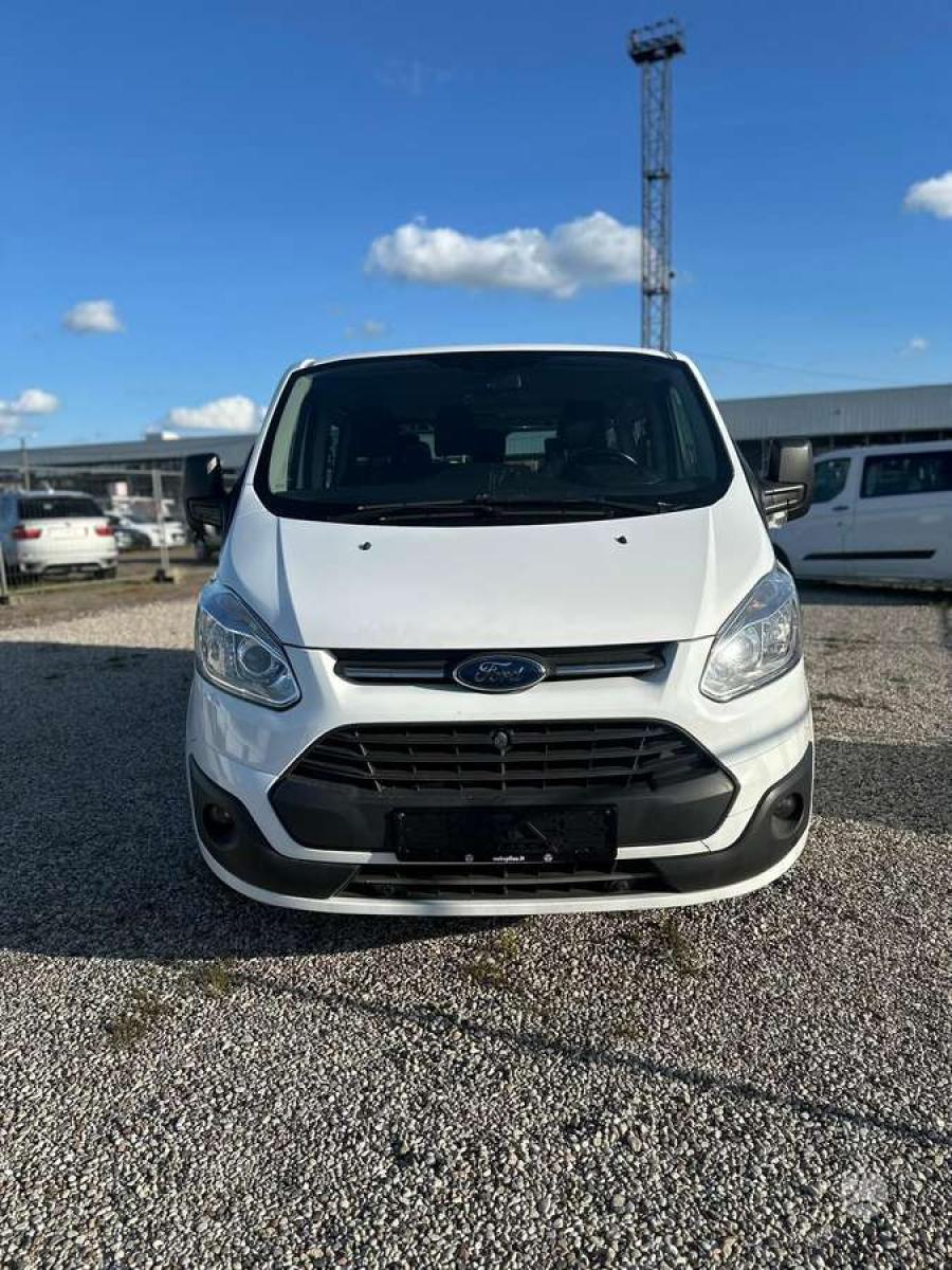 Balts Ford Transit Custom 2017 Kauņa, ar dzinēja tilpumu 2.00 L un nobraukumu 360 tūkst. km par 8350 €, foto 20 vietnē AUTOMOTO.COM.LV