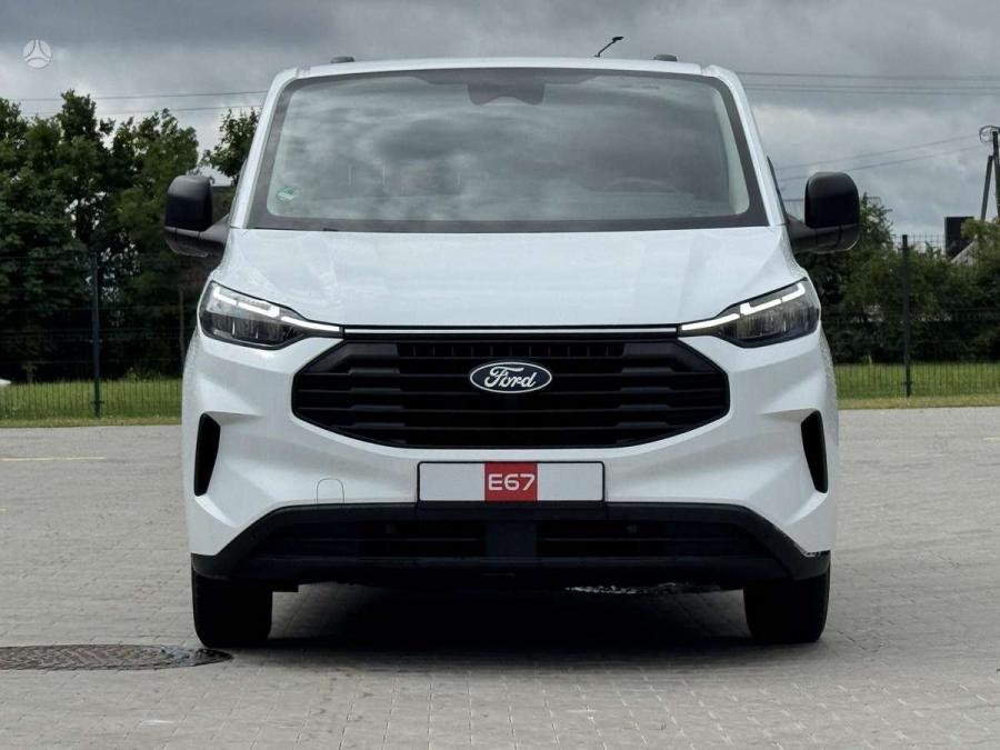 White Ford Transit Custom 2024 in Kaunas, with an engine capacity of 2.00 L and mileage of 20 thousand km for 27300 €, photo 3 on AUTOMOTO.COM.LV