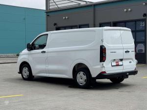 White Ford Transit Custom 2024 in Kaunas, with an engine capacity of 2.00 L and mileage of 20 thousand km for 27300 €, photo 7 on AUTOMOTO.COM.LV