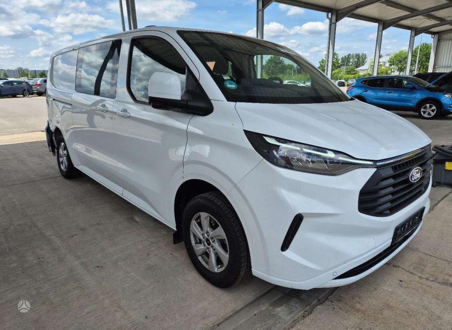 White Ford Transit Custom 2025 in Klaipeda, with an engine capacity of 2.00 L and mileage of 17 thousand km for 11900 €, photo 1 on AUTOMOTO.COM.LV