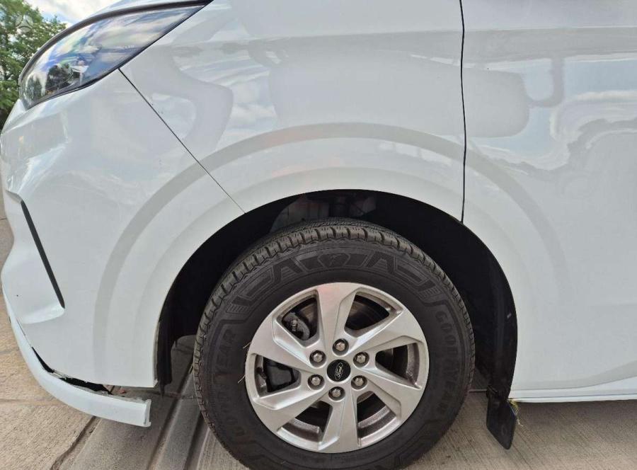 White Ford Transit Custom 2025 in Klaipeda, with an engine capacity of 2.00 L and mileage of 17 thousand km for 11900 €, photo 18 on AUTOMOTO.COM.LV