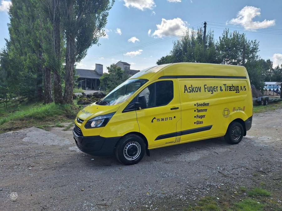 Yellow Ford Transit Custom 2015 in Taurage, with an engine capacity of 2.20 L and mileage of 230 thousand km for 3100 €, photo 1 on AUTOMOTO.COM.LV