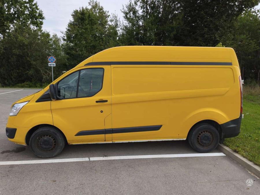 Yellow Ford Transit Custom 2016 in Siauliai, with an engine capacity of 2.20 L and mileage of 282 thousand km for 7000 €, photo 5 on AUTOMOTO.COM.LV