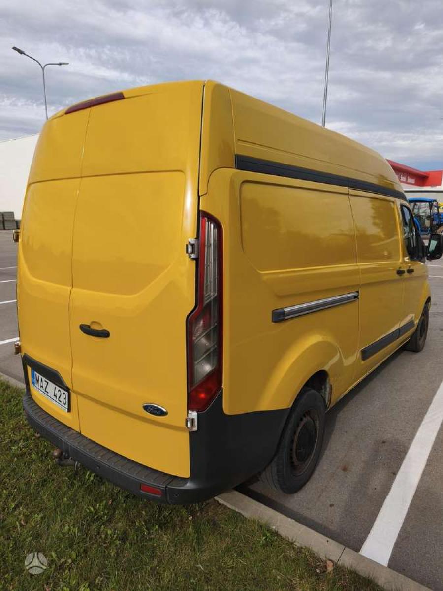 Yellow Ford Transit Custom 2016 in Siauliai, with an engine capacity of 2.20 L and mileage of 282 thousand km for 7000 €, photo 6 on AUTOMOTO.COM.LV