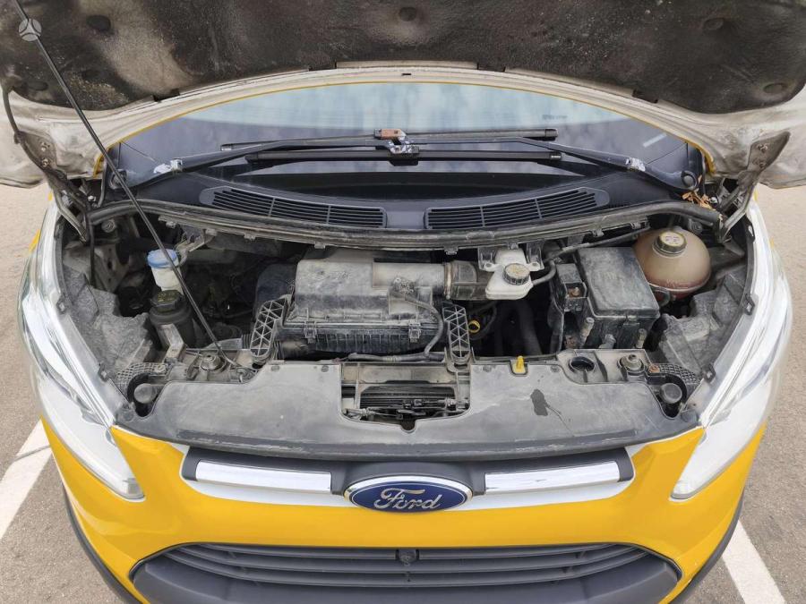 Yellow Ford Transit Custom 2016 in Siauliai, with an engine capacity of 2.20 L and mileage of 282 thousand km for 7000 €, photo 8 on AUTOMOTO.COM.LV