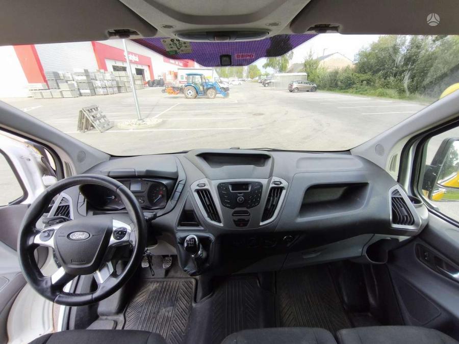 Yellow Ford Transit Custom 2016 in Siauliai, with an engine capacity of 2.20 L and mileage of 282 thousand km for 7000 €, photo 14 on AUTOMOTO.COM.LV