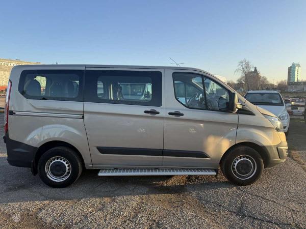 Yellow Ford Transit Custom 2017 in Klaipeda, with an engine capacity of 2.00 L and mileage of 103 thousand km for 11900 €, photo 4 on AUTOMOTO.COM.LV