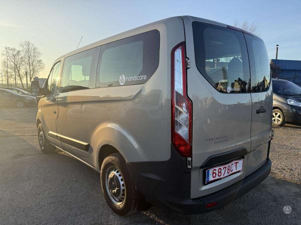 Yellow Ford Transit Custom 2017 in Klaipeda, with an engine capacity of 2.00 L and mileage of 103 thousand km for 11900 €, photo 7 on AUTOMOTO.COM.LV