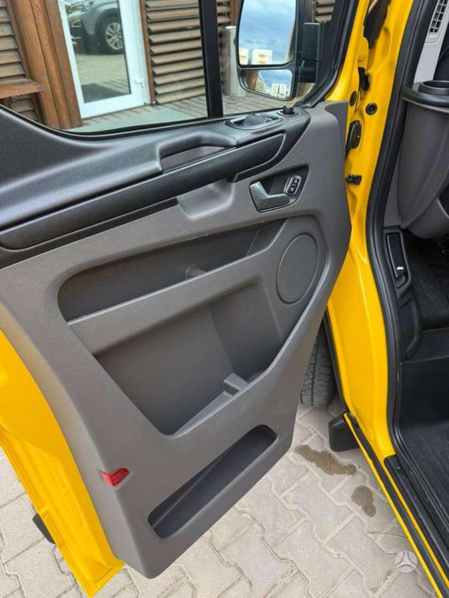 Yellow Ford Transit Custom 2022 in Kaunas, with an engine capacity of 2.00 L and mileage of 262 thousand km for 8750 €, photo 18 on AUTOMOTO.COM.LV