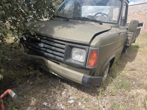 Green Ford Transit 1985 in Vilnius, with an engine capacity of 2.00 L and mileage of 300 thousand km for 740 €, photo 6 on AUTOMOTO.COM.LV