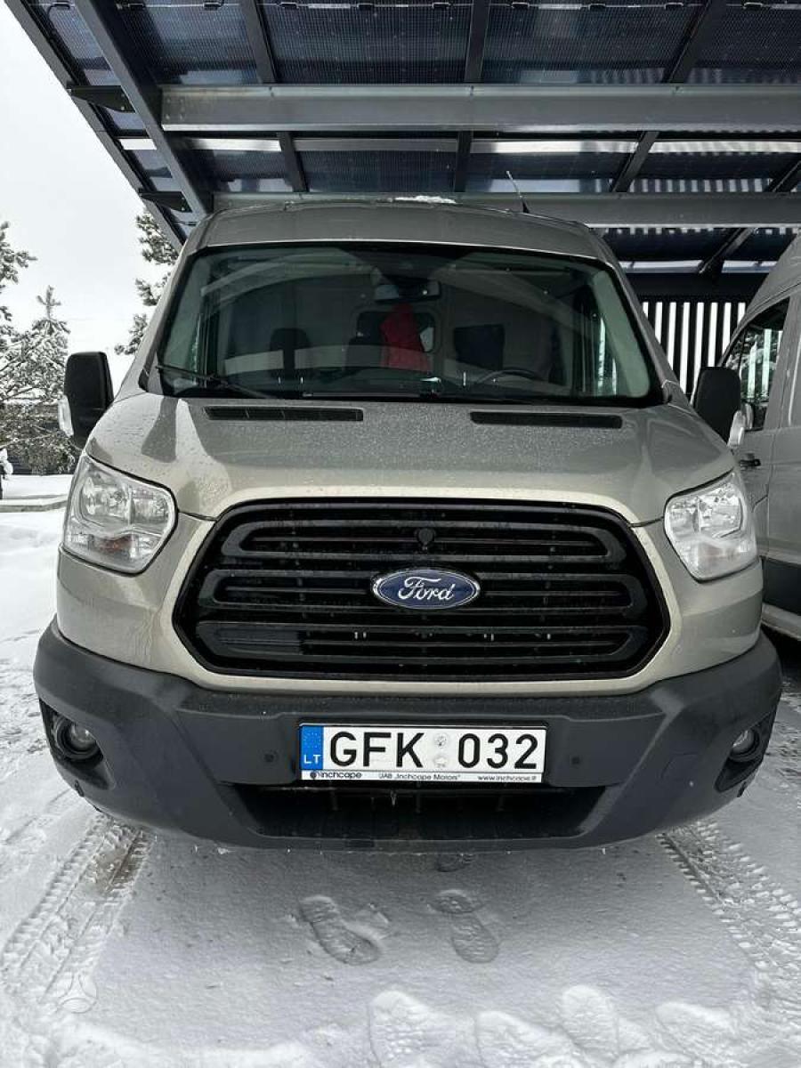 Green Ford Transit 2015 in Vilnius, with an engine capacity of 2.20 L and mileage of 185 thousand km for 12990 €, photo 8 on AUTOMOTO.COM.LV