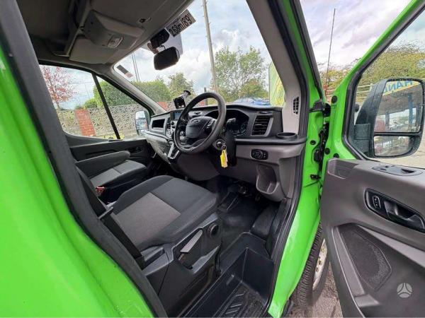 Green Ford Transit 2020 in Kaunas, with an engine capacity of 2.00 L and mileage of 170 thousand km for 5999 €, photo 4 on AUTOMOTO.COM.LV