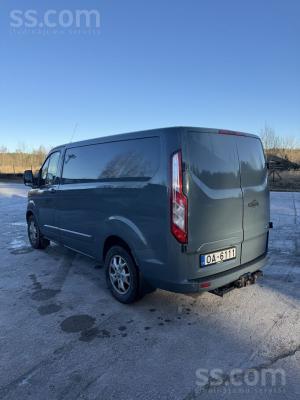 Green Ford Transit 2017 in Riga, with an engine capacity of 2.00 L and mileage of 180 thousand km for 7950 €, photo 7 on AUTOMOTO.COM.LV