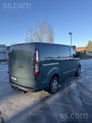 Green Ford Transit 2017 in Riga, with an engine capacity of 2.00 L and mileage of 180 thousand km for 7950 €, photo 9 on AUTOMOTO.COM.LV