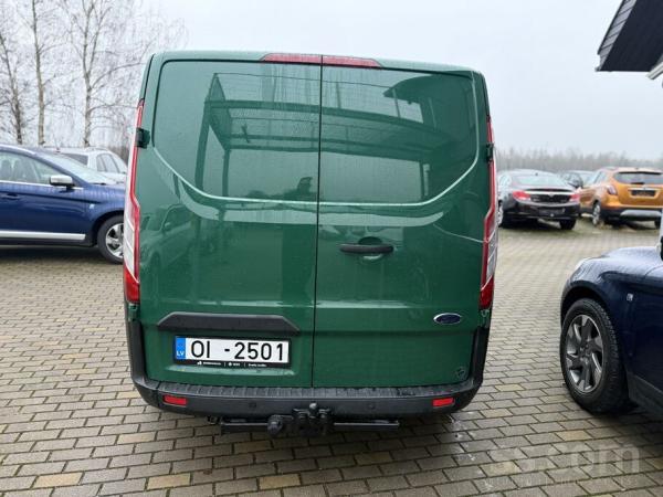 Green Ford Transit 2019 in Talsi, with an engine capacity of 2.00 L and mileage of 233 thousand km for 13370 €, photo 7 on AUTOMOTO.COM.LV