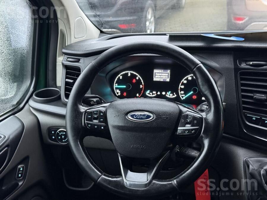 Green Ford Transit 2019 in Talsi, with an engine capacity of 2.00 L and mileage of 233 thousand km for 13370 €, photo 11 on AUTOMOTO.COM.LV