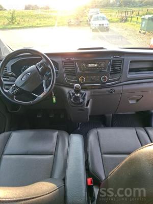Green Ford Transit 2019 in Talsi, with an engine capacity of 2.00 L and mileage of 282 thousand km for 12790 €, photo 10 on AUTOMOTO.COM.LV