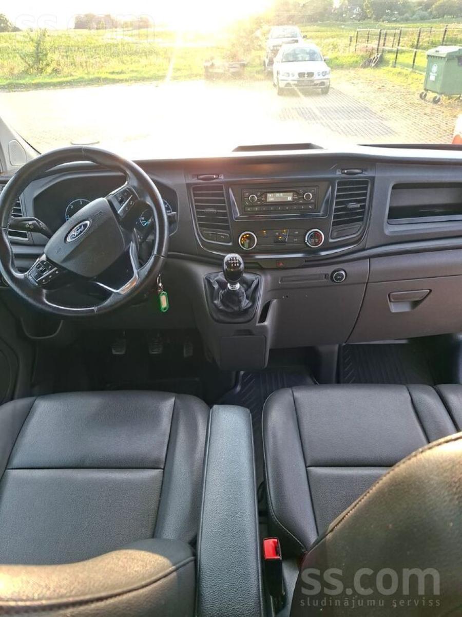 Green Ford Transit 2019 in Talsi, with an engine capacity of 2.00 L and mileage of 282 thousand km for 12790 €, photo 10 on AUTOMOTO.COM.LV