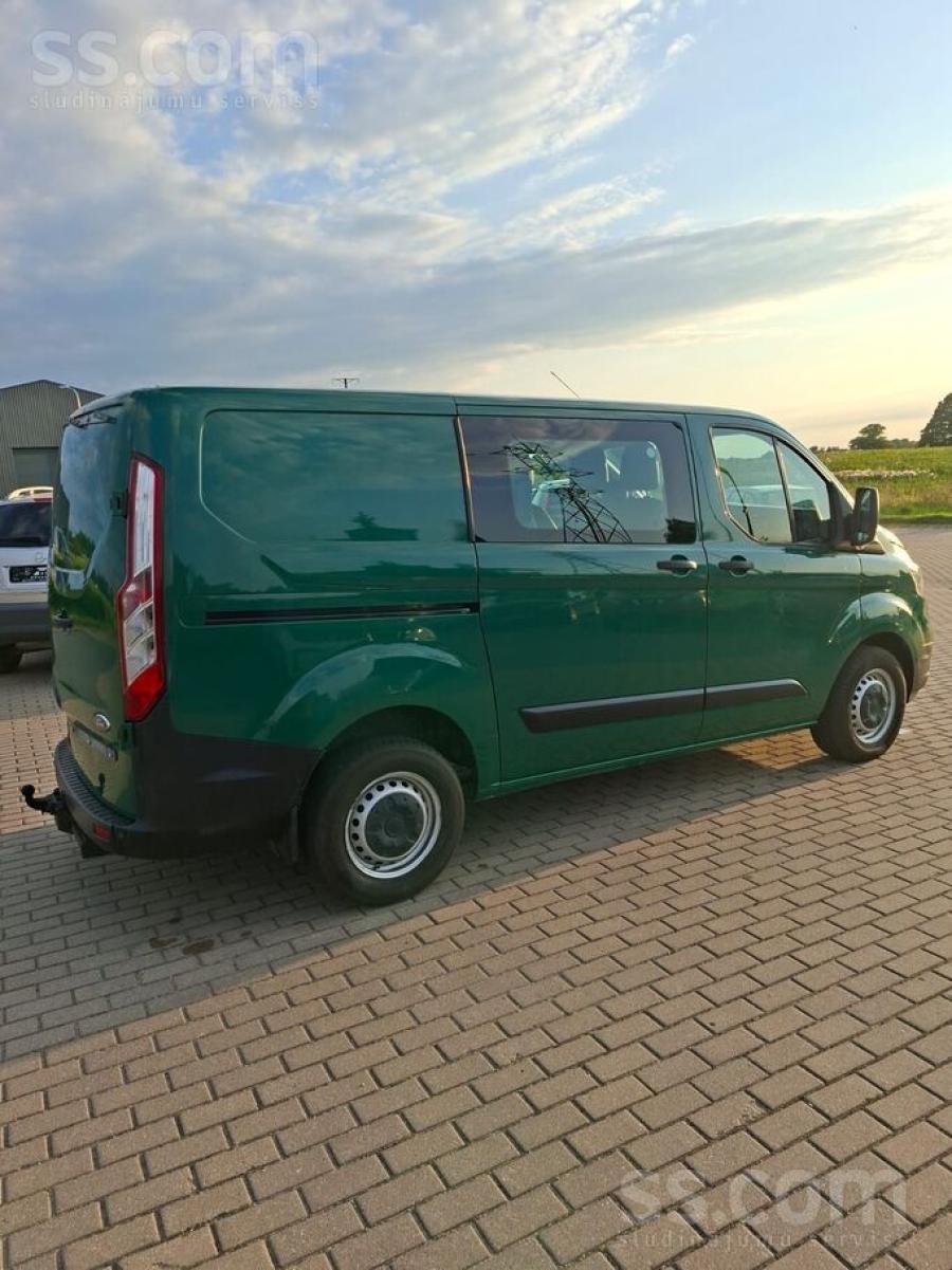 Green Ford Transit 2019 in Talsi, with an engine capacity of 2.00 L and mileage of 282 thousand km for 12790 €, photo 16 on AUTOMOTO.COM.LV