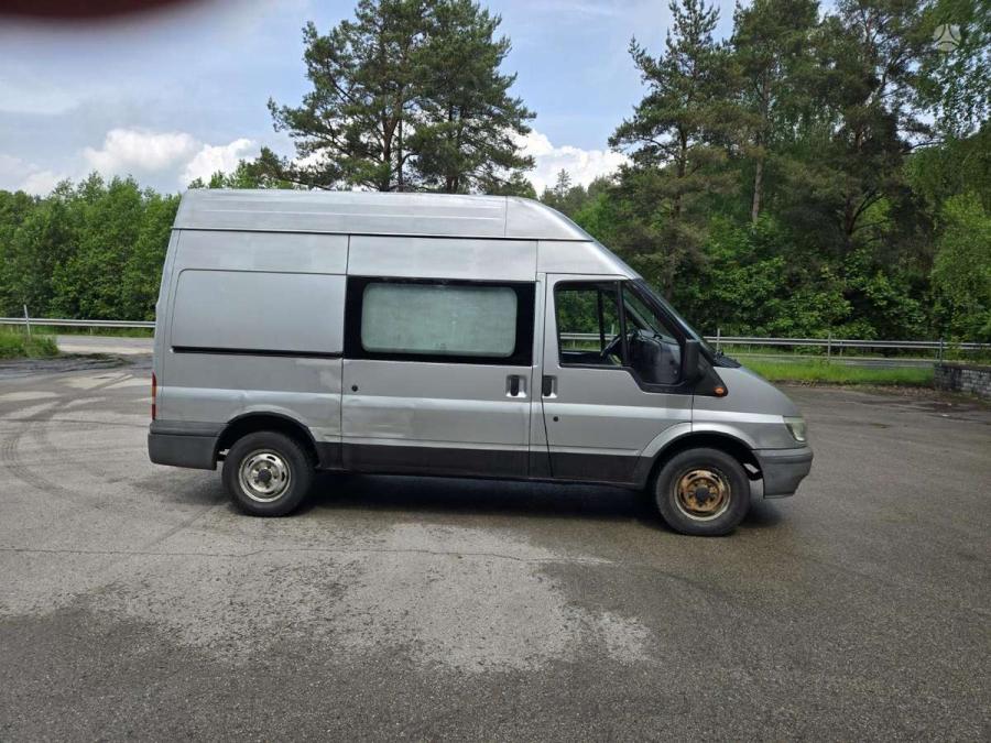 Grey Ford Transit 2001 in Zarasai, with an engine capacity of 2.00 L and mileage of 440 thousand km for 1500 €, photo 4 on AUTOMOTO.COM.LV