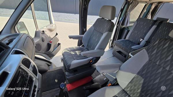 Grey Ford Transit 2005 in Klaipeda, with an engine capacity of 2.00 L and mileage of 208 thousand km for 5490 €, photo 10 on AUTOMOTO.COM.LV