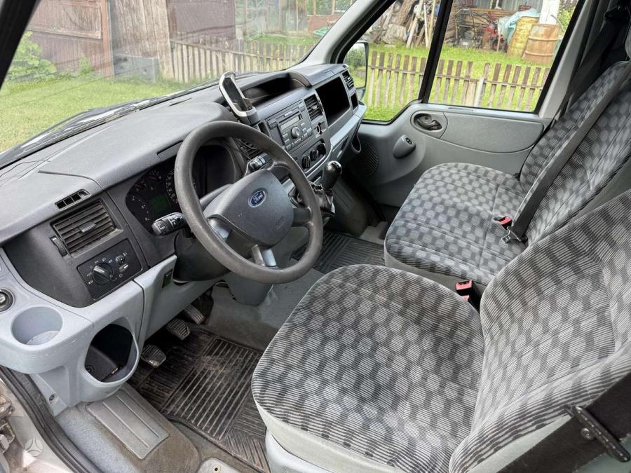 Pelēks Ford Transit 2007 Panevēža, ar dzinēja tilpumu 2.20 L un nobraukumu 391 tūkst. km par 3600 €, foto 8 vietnē AUTOMOTO.COM.LV
