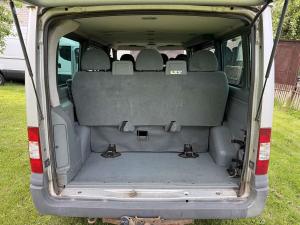 Pelēks Ford Transit 2007 Panevēža, ar dzinēja tilpumu 2.20 L un nobraukumu 391 tūkst. km par 3600 €, foto 15 vietnē AUTOMOTO.COM.LV