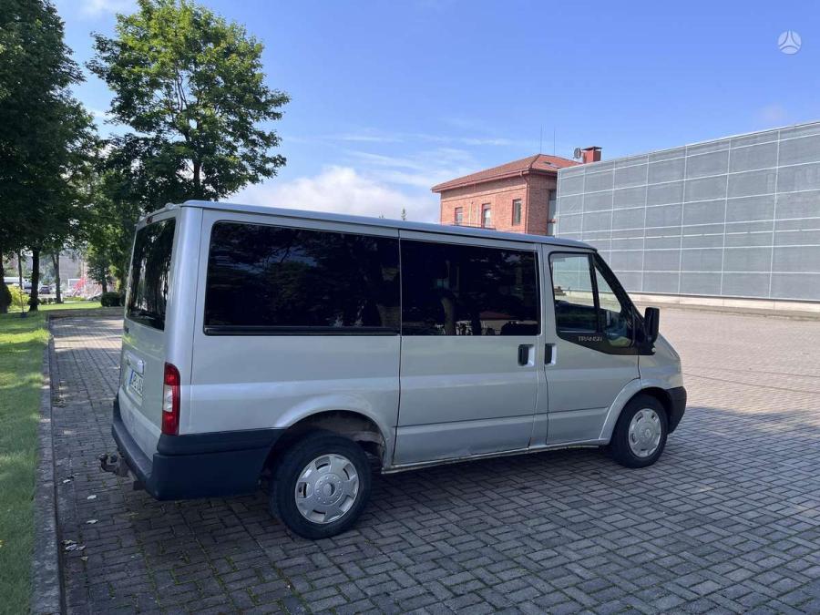 Grey Ford Transit 2007 in Marijampole, with an engine capacity of 2.20 L and mileage of 447 thousand km for 2000 €, photo 6 on AUTOMOTO.COM.LV