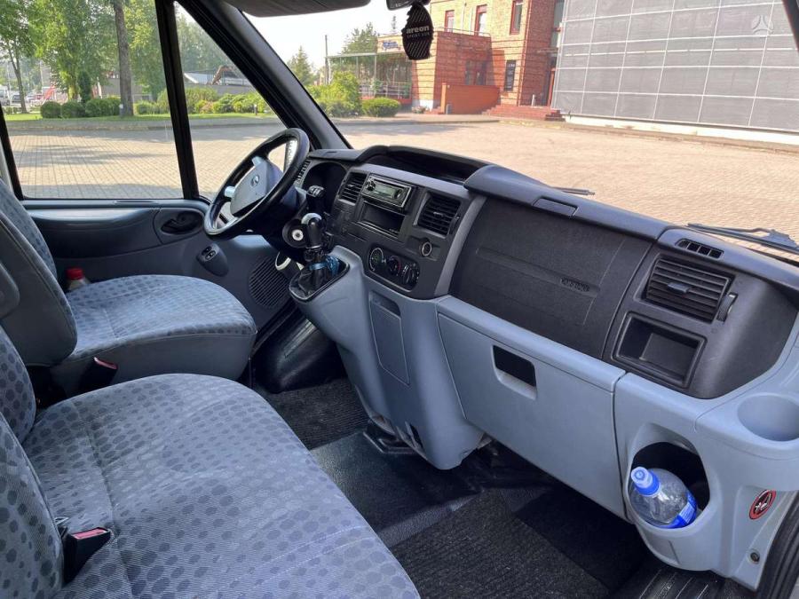 Grey Ford Transit 2007 in Marijampole, with an engine capacity of 2.20 L and mileage of 447 thousand km for 2000 €, photo 11 on AUTOMOTO.COM.LV