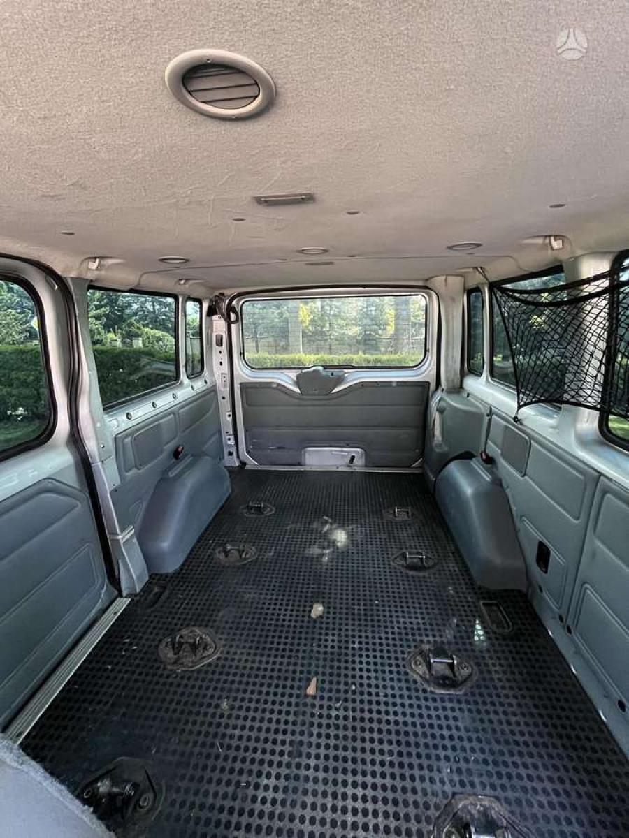 Grey Ford Transit 2007 in Marijampole, with an engine capacity of 2.20 L and mileage of 447 thousand km for 2000 €, photo 13 on AUTOMOTO.COM.LV