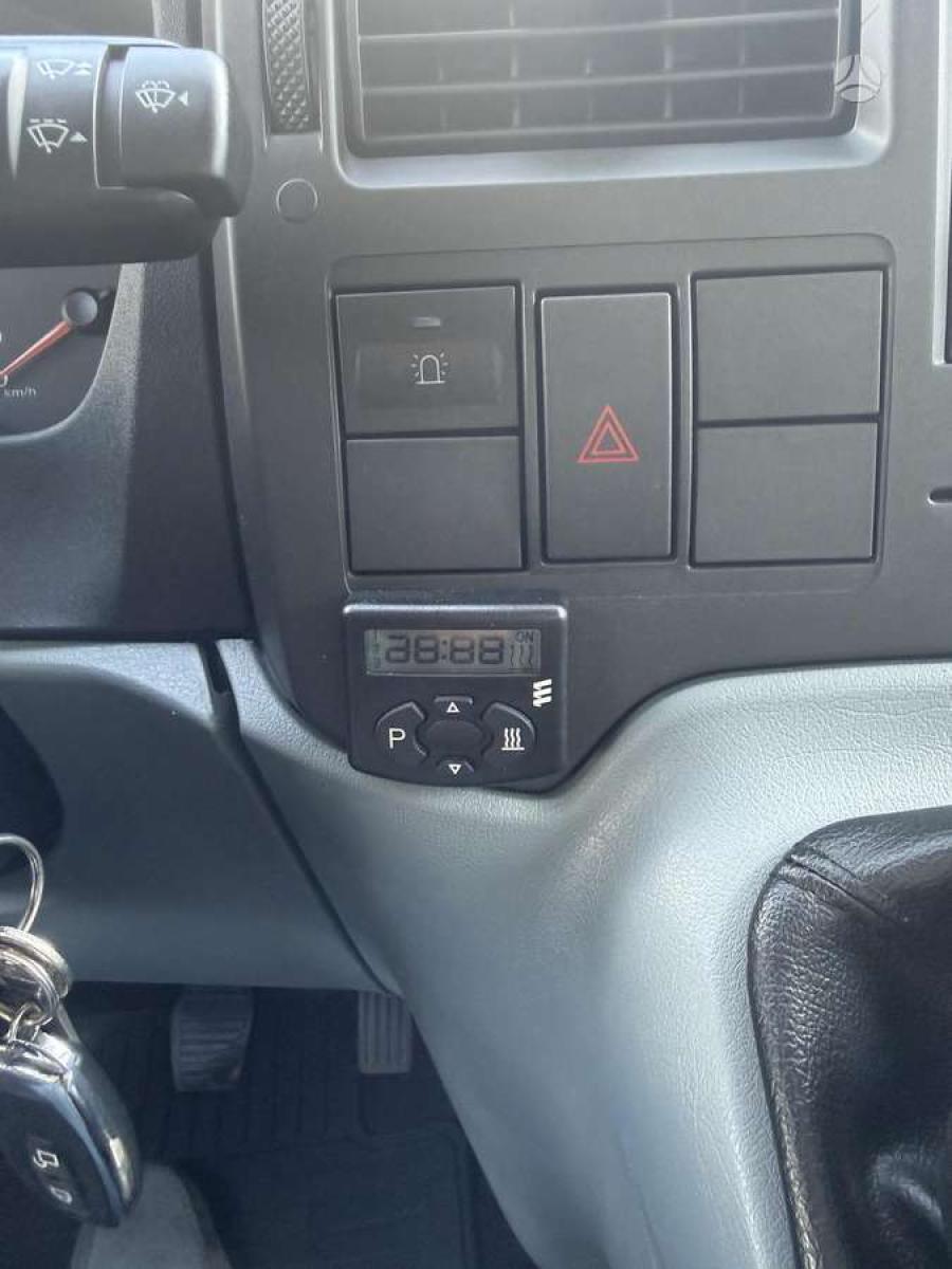 Pelēks Ford Transit 2007 Marijampole, ar dzinēja tilpumu 2.20 L un nobraukumu 85 tūkst. km par 6800 €, foto 10 vietnē AUTOMOTO.COM.LV