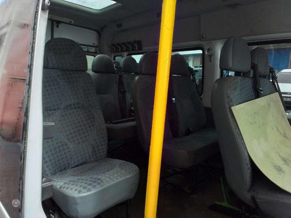 Pelēks Ford Transit 2008 Klaipėda, ar dzinēja tilpumu 2.40 L un nobraukumu 324 tūkst. km par 2500 €, foto 3 vietnē AUTOMOTO.COM.LV