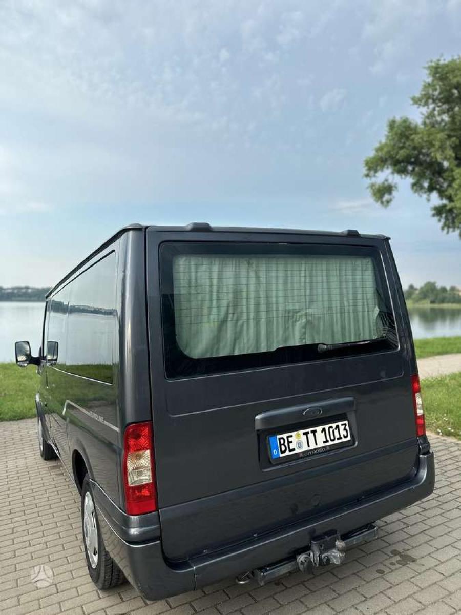 Pelēks Ford Transit 2008 Vievis, ar dzinēja tilpumu 2.20 L un nobraukumu 295 tūkst. km par 6800 €, foto 5 vietnē AUTOMOTO.COM.LV