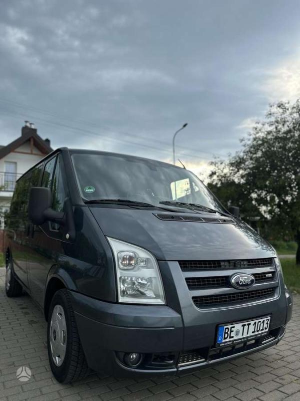 Grey Ford Transit 2008 in Vievis, with an engine capacity of 2.20 L and mileage of 295 thousand km for 6800 €, photo 9 on AUTOMOTO.COM.LV