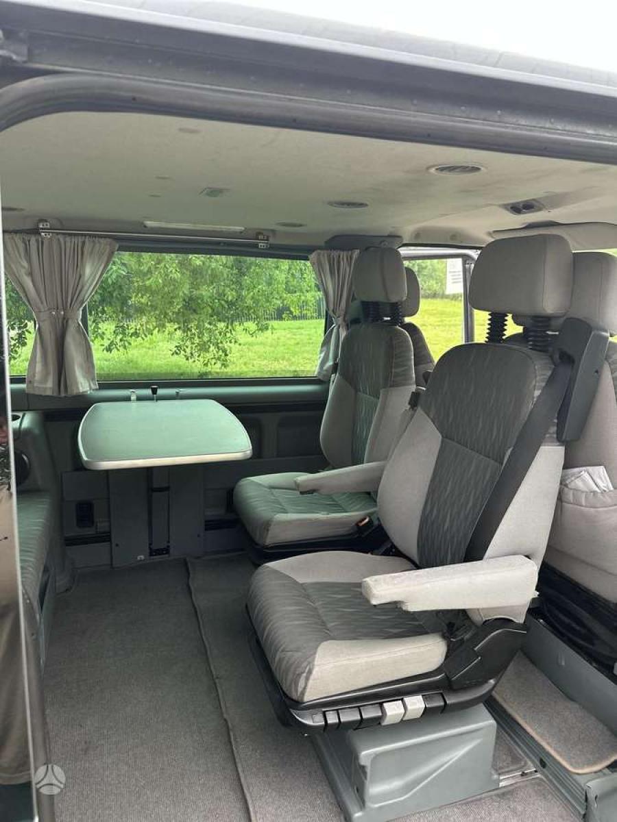 Pelēks Ford Transit 2008 Vievis, ar dzinēja tilpumu 2.20 L un nobraukumu 295 tūkst. km par 6800 €, foto 19 vietnē AUTOMOTO.COM.LV