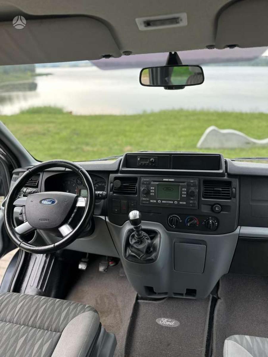 Pelēks Ford Transit 2008 Vievis, ar dzinēja tilpumu 2.20 L un nobraukumu 295 tūkst. km par 6800 €, foto 22 vietnē AUTOMOTO.COM.LV
