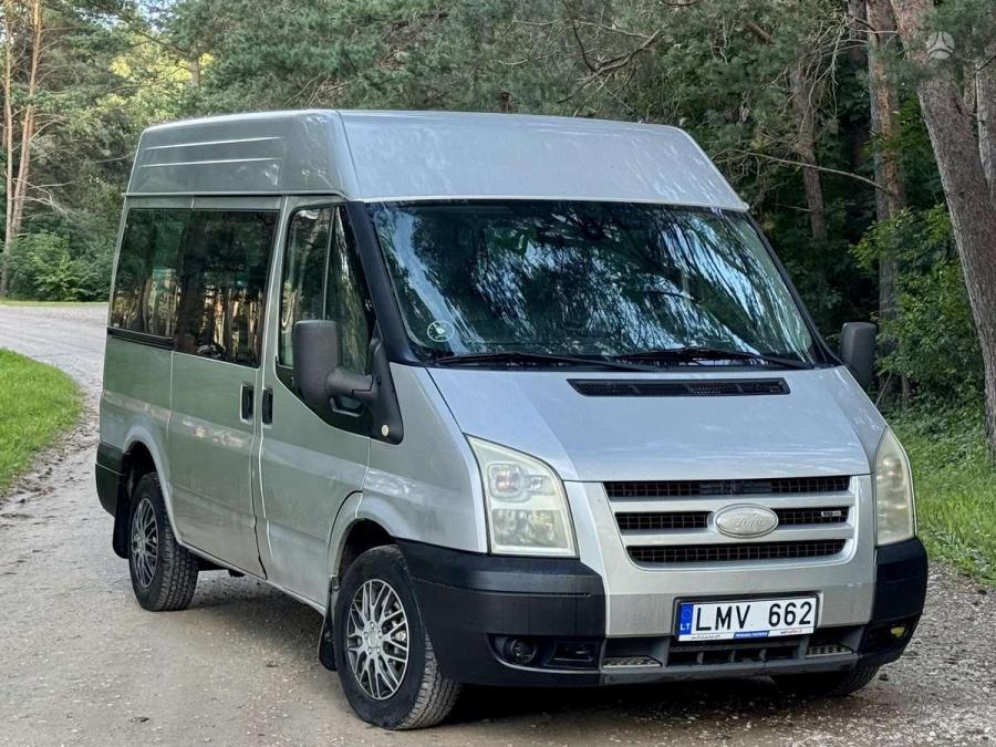 Grey Ford Transit 2008 in Radviliskis, with an engine capacity of 2.20 L and mileage of 254 thousand km for 2950 €, photo 1 on AUTOMOTO.COM.LV