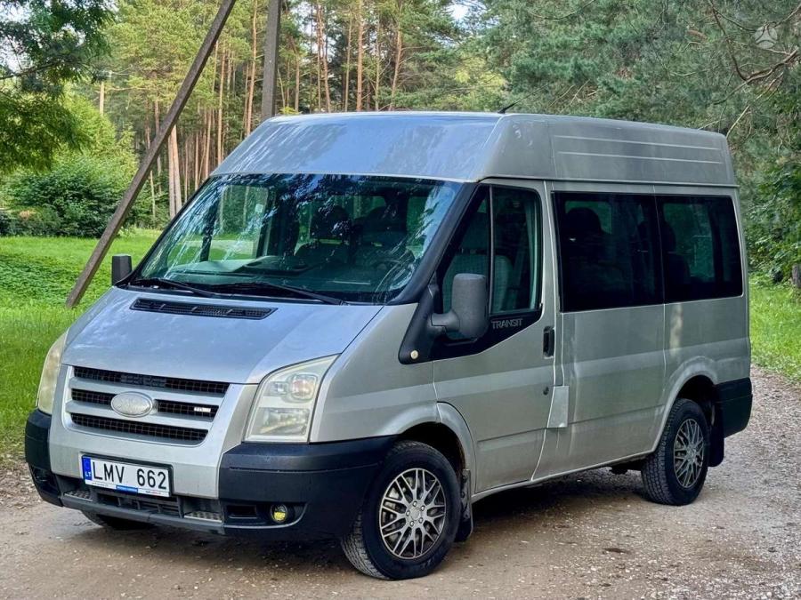 Grey Ford Transit 2008 in Radviliskis, with an engine capacity of 2.20 L and mileage of 254 thousand km for 2950 €, photo 3 on AUTOMOTO.COM.LV