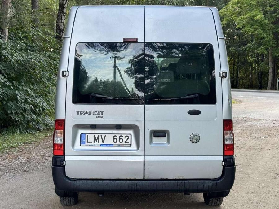 Grey Ford Transit 2008 in Radviliskis, with an engine capacity of 2.20 L and mileage of 254 thousand km for 2950 €, photo 6 on AUTOMOTO.COM.LV