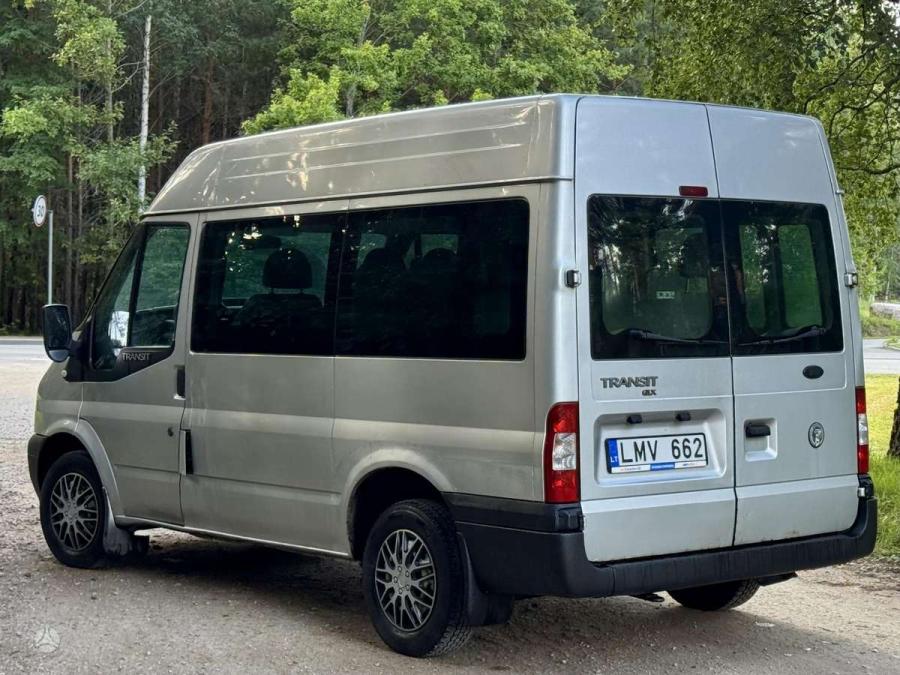 Grey Ford Transit 2008 in Radviliskis, with an engine capacity of 2.20 L and mileage of 254 thousand km for 2950 €, photo 10 on AUTOMOTO.COM.LV