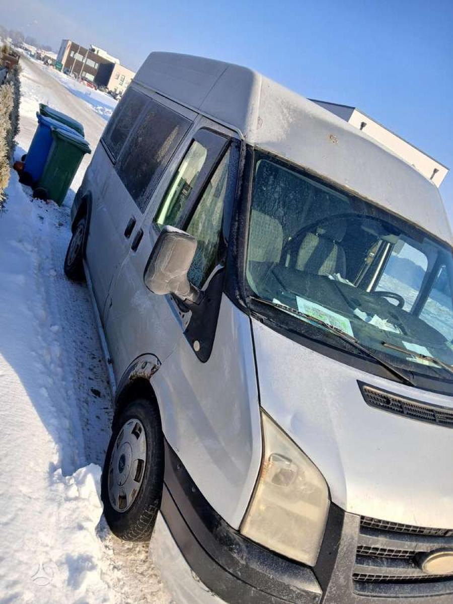 Grey Ford Transit 2009 in Kaunas, with an engine capacity of 2.20 L and mileage of 283 thousand km for 1700 €, photo 6 on AUTOMOTO.COM.LV