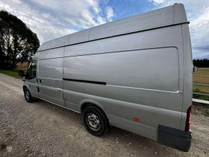 Pelēks Ford Transit 2010 Panevēža, ar dzinēja tilpumu 2.40 L un nobraukumu 248 tūkst. km par 5200 €, foto 9 vietnē AUTOMOTO.COM.LV
