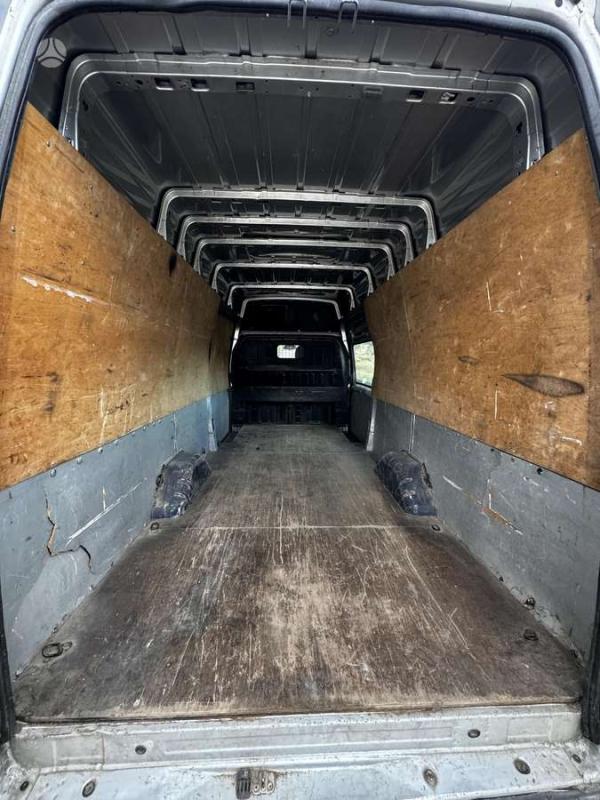 Grey Ford Transit 2010 in Panevezys, with an engine capacity of 2.40 L and mileage of 248 thousand km for 5200 €, photo 9 on AUTOMOTO.COM.LV