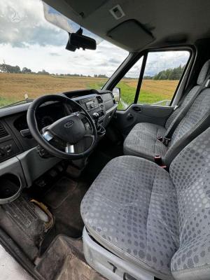 Pelēks Ford Transit 2010 Panevēža, ar dzinēja tilpumu 2.40 L un nobraukumu 248 tūkst. km par 5200 €, foto 11 vietnē AUTOMOTO.COM.LV