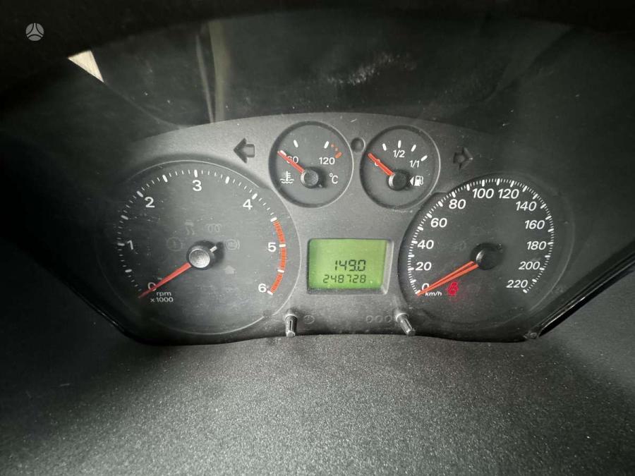 Pelēks Ford Transit 2010 Panevēža, ar dzinēja tilpumu 2.40 L un nobraukumu 248 tūkst. km par 5200 €, foto 14 vietnē AUTOMOTO.COM.LV
