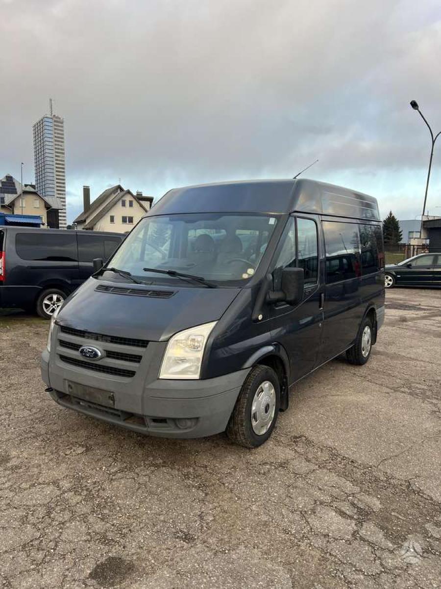 Grey Ford Transit 2011 in Klaipeda, with an engine capacity of 2.20 L and mileage of 82 thousand km for 6400 €, photo 1 on AUTOMOTO.COM.LV